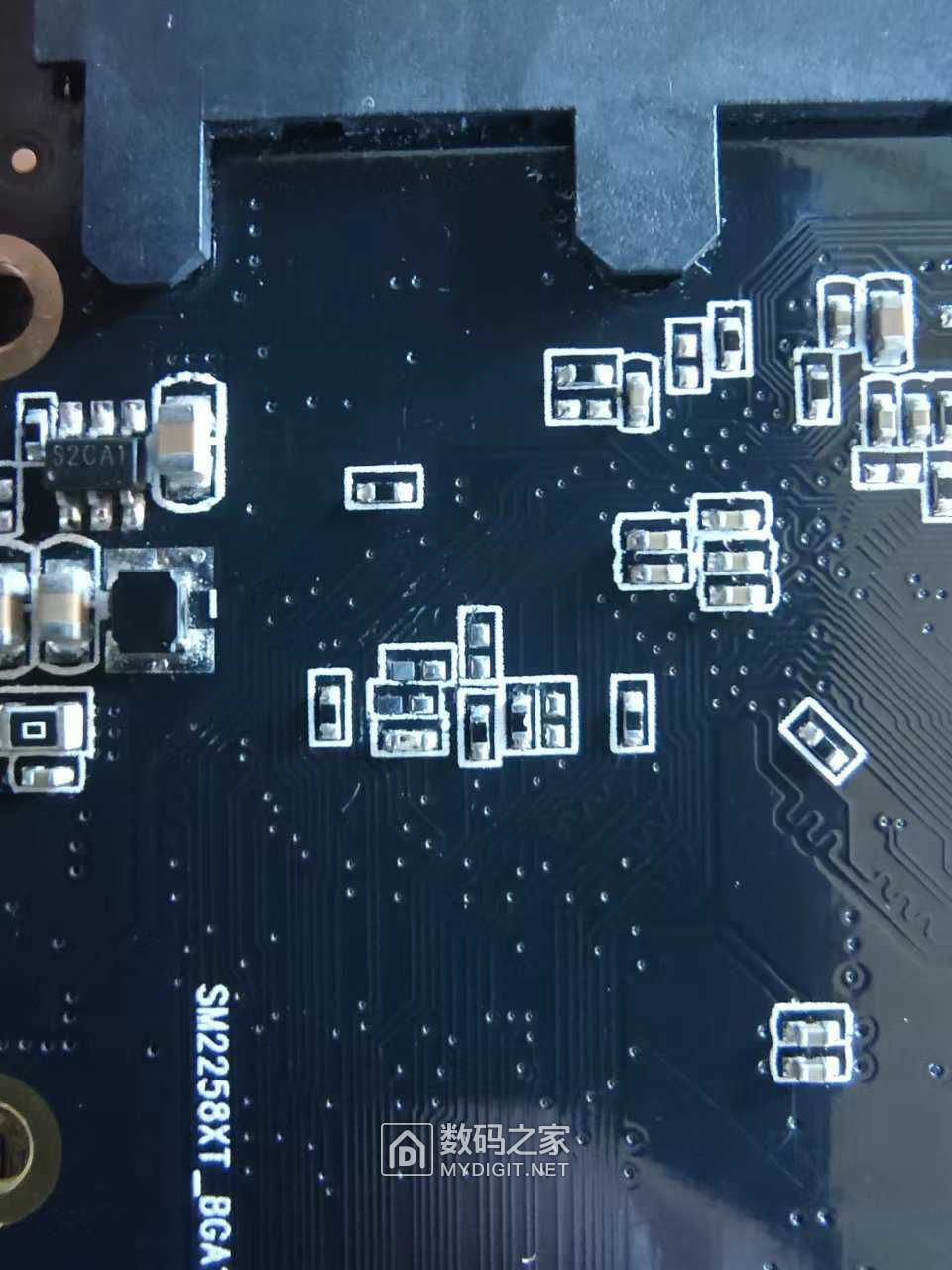 分享一块2258XT 四贴 满CE 跳线 板号SM2258XT_BGA144_4GBA152_4L_R0724 - SSD存储技术 数码之家