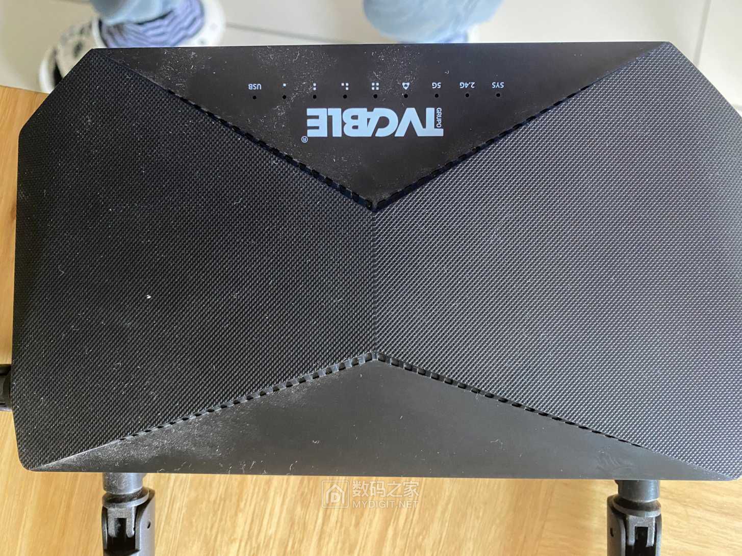 拆海外版中兴F660和totolink路由器 - 拆机乐园 数码之家