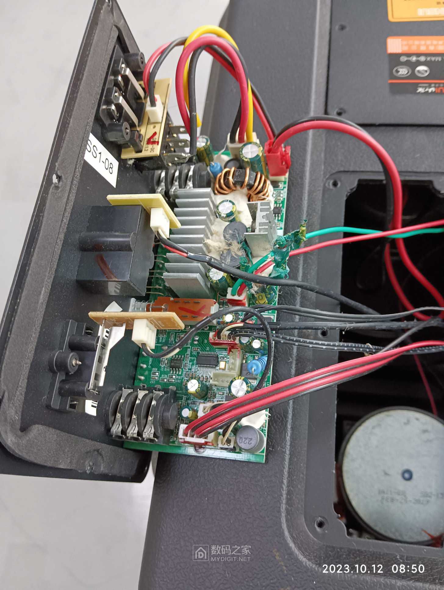 山水10寸SS1-10音箱功放ic淲波电容炸了！ - 维修达人 数码之家