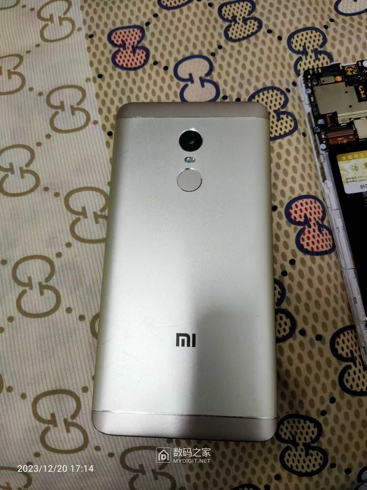 拆红米note4x手机，外壳有点变形，修复一下。 - 拆机乐园 数码之家